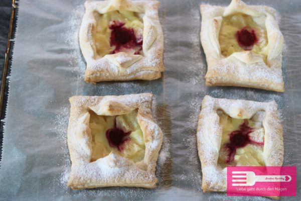 Blätterteig Pudding Teilchen - Sandras Kochblog