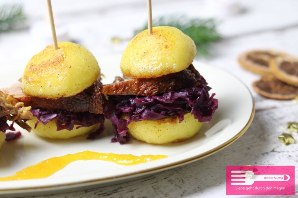 Knödel Burger mit Rotkohl - Sandras Kochblog