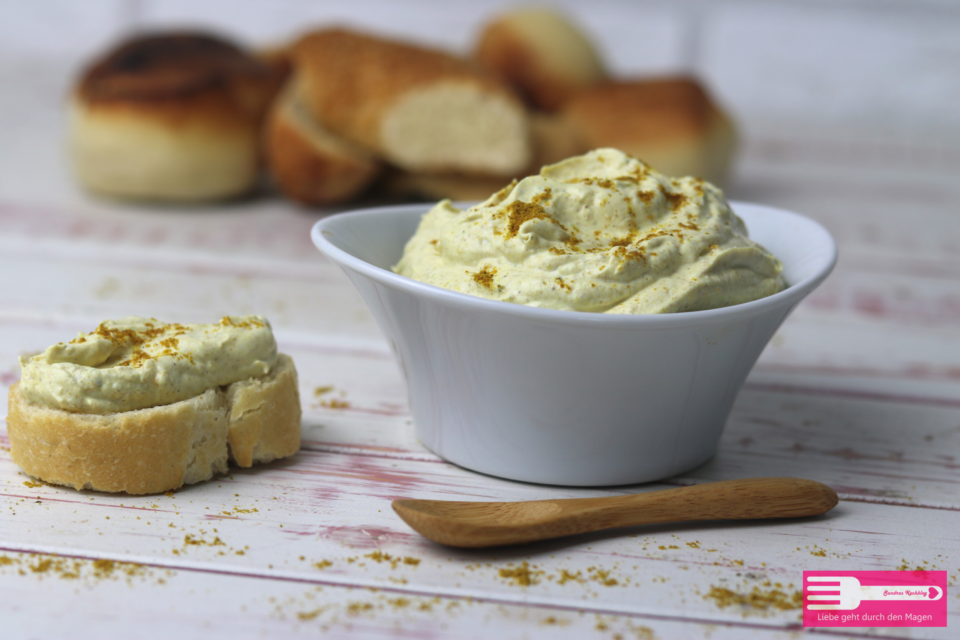Einfacher Curry Schmand Dip - Sandras Kochblog
